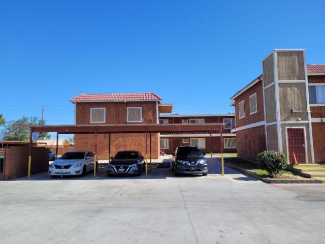 2 Br, 1 bath, Condo 38572 10th Place East