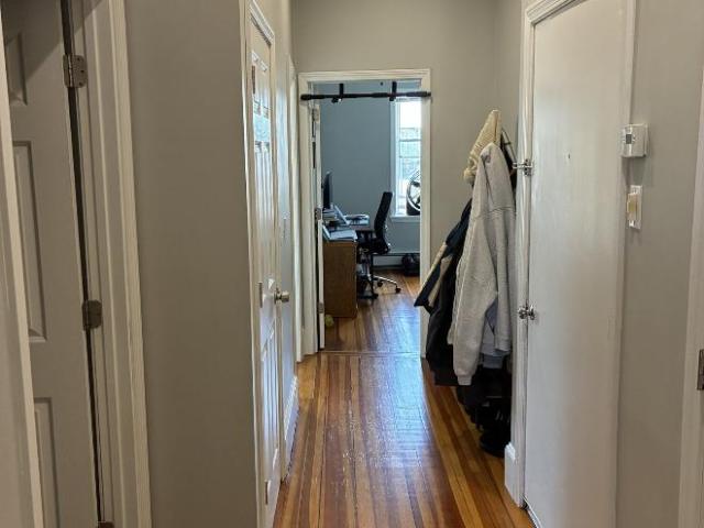2 Br, 1 bath, Condo 385 Cambridge Street