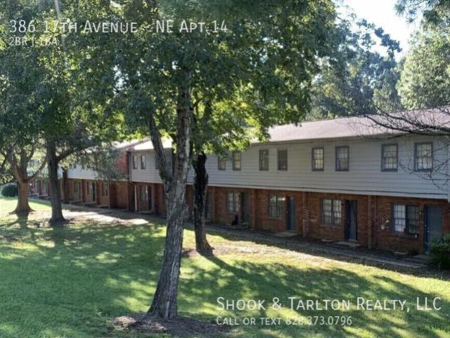 2 Br, 1 bath, Condo 386 17th Avenue