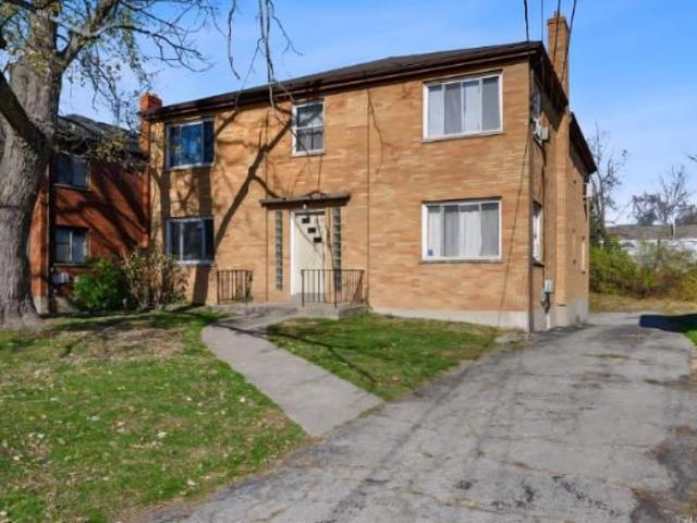 2 Br, 1 bath, Condo 3910 E Gatewood Ln