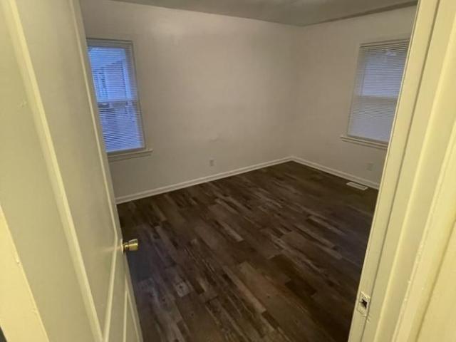 2 Br, 1 bath, Condo 3940 Overland Heights