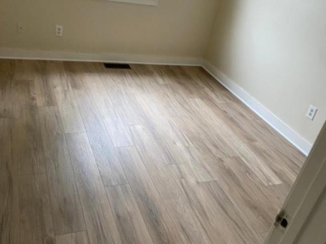 2 Br, 1 bath, Condo 3N Swarthmore Ave