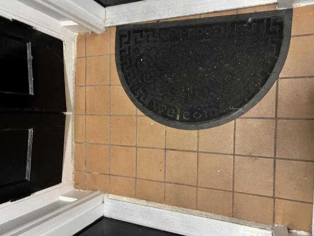 2 Br, 1 bath, Apartment 441 Mellon St SE