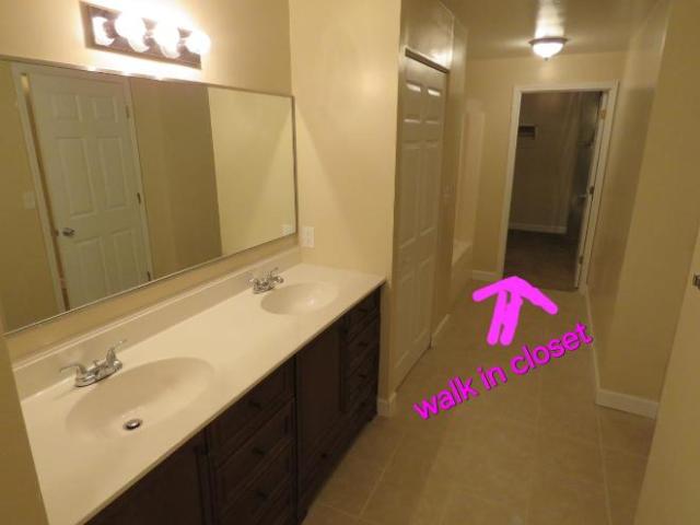 2 Br, 1 bath, Other 400 E Jefferson St