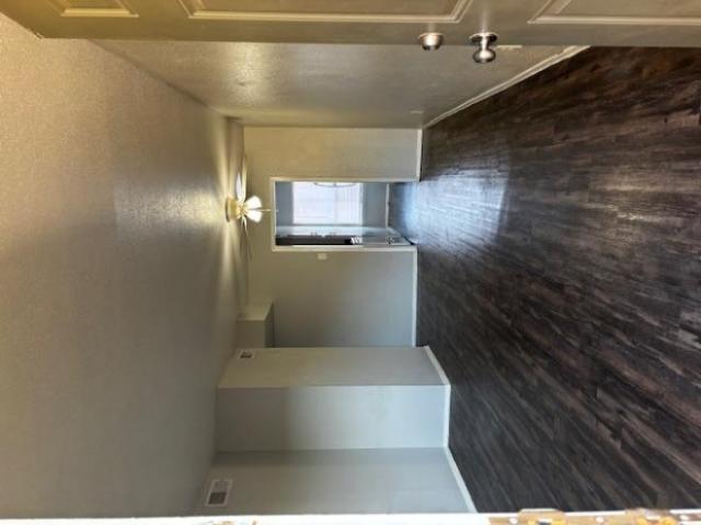 2 Br, 1 bath, Apartment 4022 Montego Dr