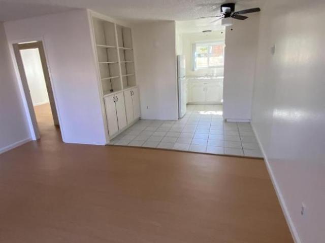 2 Br, 1 bath, Apartment 4065 Highland Ave