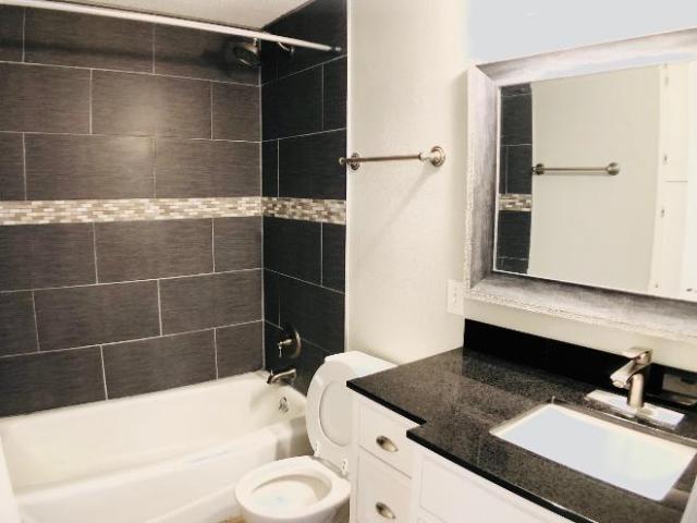 2 Br, 1 bath, Apartment 410 East 6th Street