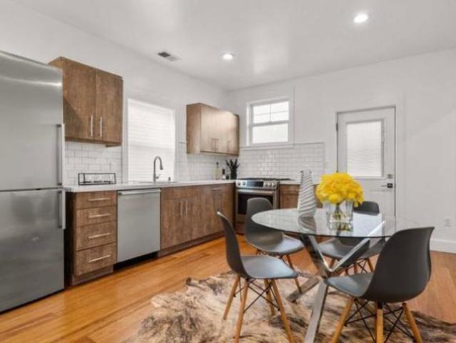 2 Br, 1 bath, Apartment 42 Farragut Avenue