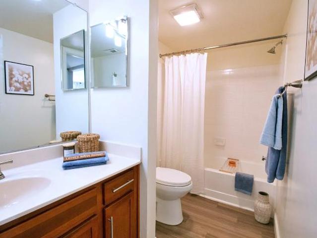 2 Br, 1 bath, Other 4308 Chesapeake Drive