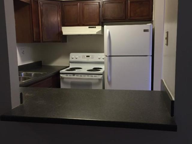 2 Br, 1 bath, Other 4327 Centennial Ct