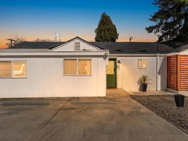 2 Br, 1 bath, Other 450 Southwest 154th Street