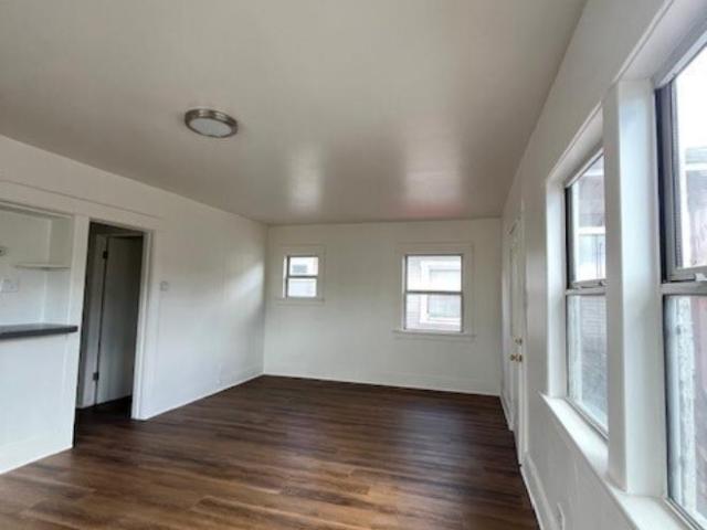 2 Br, 1 bath, Other 464 Walnut Avenue