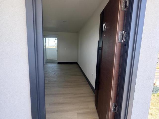 2 Br, 1 bath, Other 4834 Powerline Road