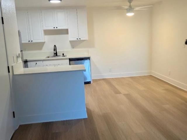 2 Br, 1 bath, Other 4909 Date Avenue
