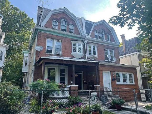 2 Br, 1 bath, Apartment 5107 Wayne Avenue