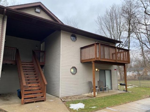 2 Br, 1 bath, Other 5260 Mulberry Avenue