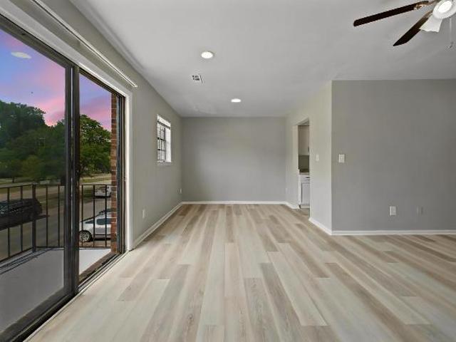 2 Br, 1 bath, Other 5385 E Princess Anne Rd