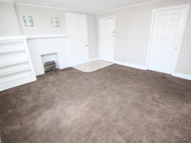 2 Br, 1 bath, Apartment 5536 Kamin Street