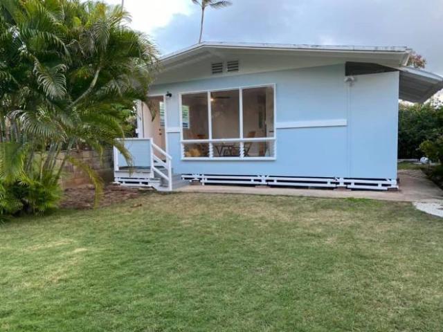2 Br, 1 bath, Other 557b Olomana St