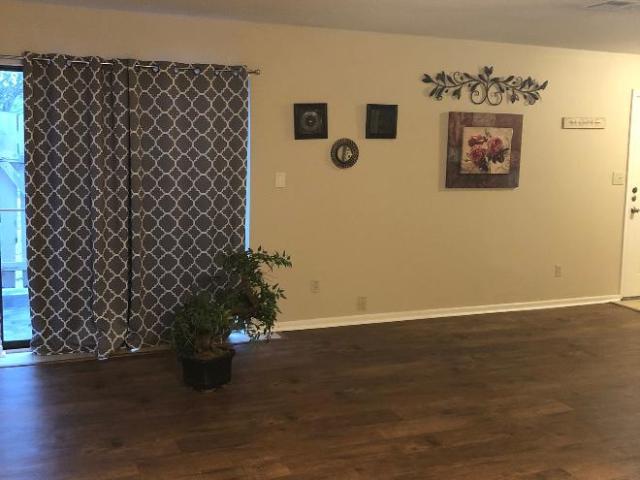 2 Br, 1 bath, Other 603 Sherwood
