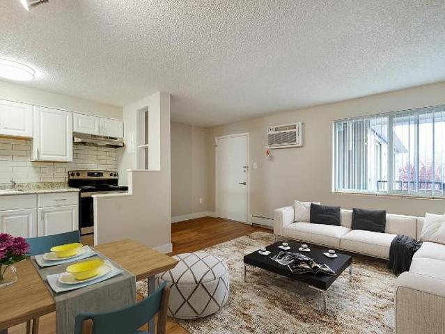 2 Br, 1 bath, Apartment 60 S Lincoln Street