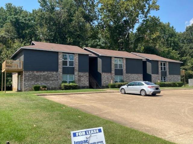 2 Br, 1 bath, Other 615 Champion Place