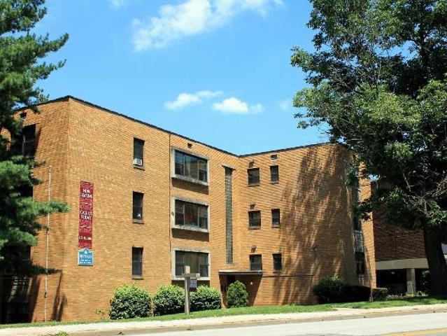 2 Br, 1 bath, Apartment 6201 Fifth Avenue