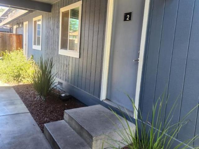 2 Br, 1 bath, Other 647 Dutton Avenue