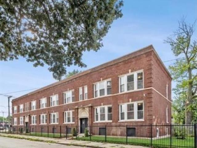 2 Br, 1 bath, Apartment 6601 South Green Street