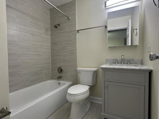 2 Br, 1 bath, Other 705 Court Of Spruce