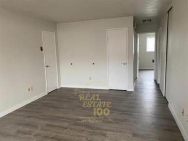 2 Br, 1 bath, Other 717 Southwest 6th Street