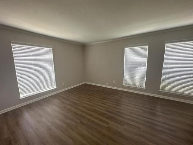 2 Br, 1 bath, Other 7315 Brompton