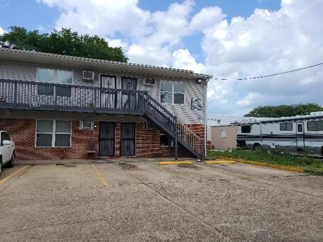 2 Br, 1 bath, Other 812 West 27th Street