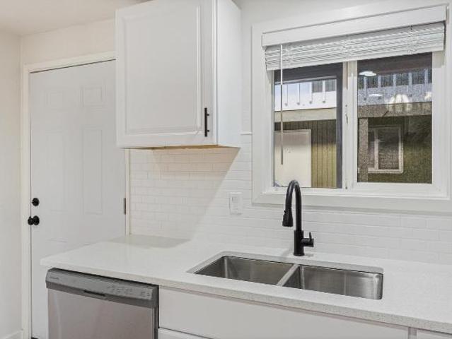 2 Br, 1 bath, Other 8216 Mukilteo Speedway