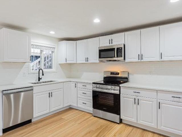 2 Br, 1 bath, Other 8216 Mukilteo Speedway