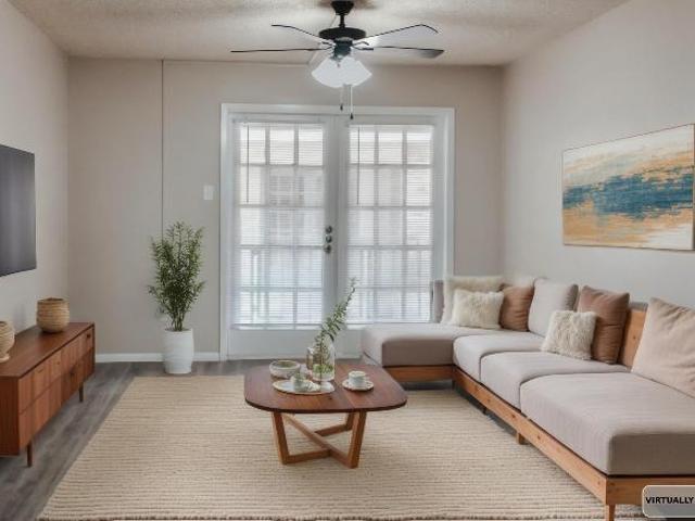 2 Br, 1 bath, Other 903 Linwood Dr