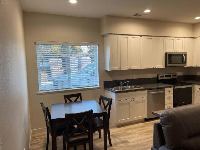 2 Br, 1 bath, Other 90 Pedras Road