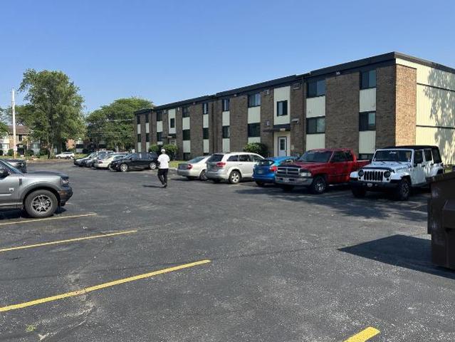 2 Br, 1 bath, Other 916 South Byrne Road