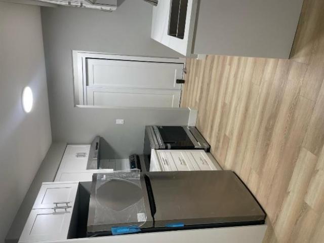 2 Br, 1 bath, Other 98 Forest St