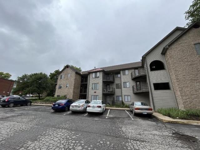 2 Br, 1 bath, Other 1000 Emery Road