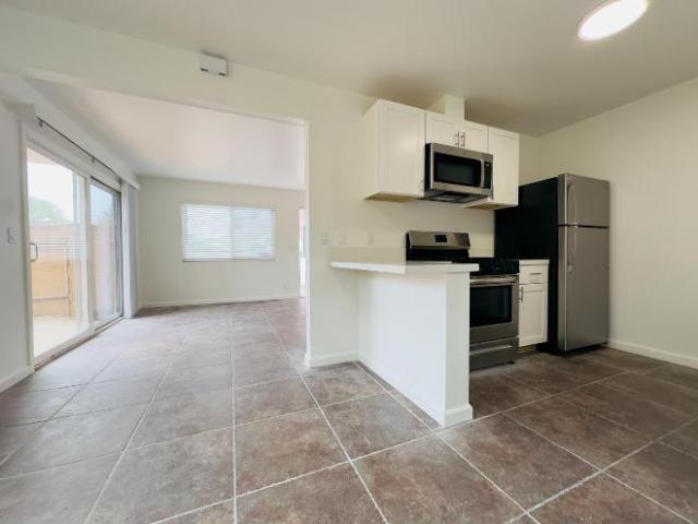 2 Br, 1 bath, Other 1036 Del Mar Ave