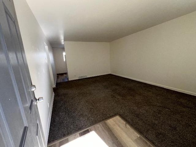 2 Br, 1 bath, Other 1030 Dayton Street