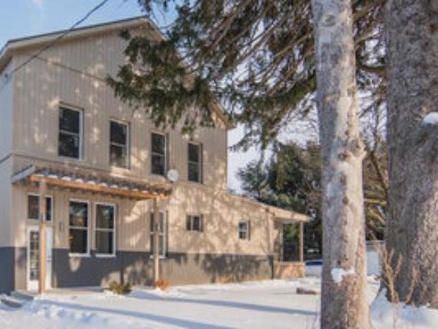 2 Br, 1 bath, Other 1070 Cockshutt Road