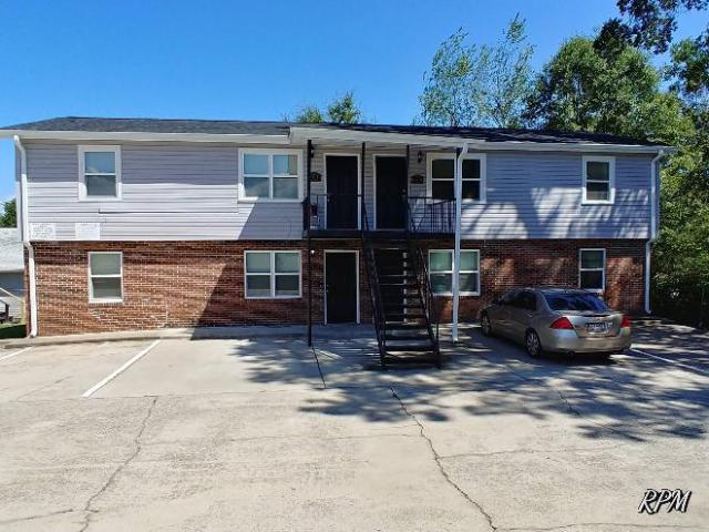 2 Br, 1 bath, Other 107 Hill St