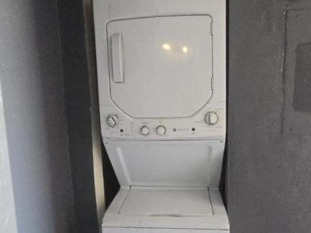 2 Br, 1 bath, Apartment 1101 And 1105 East Roosevelt Street