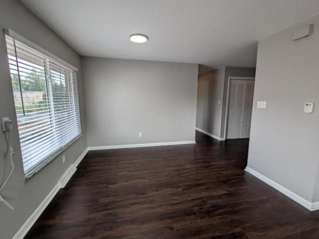 2 Br, 1 bath, Apartment 110 Cromwell Place