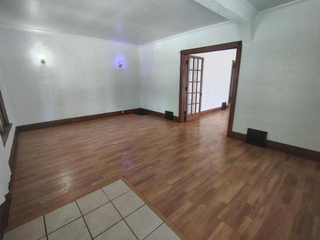 2 Br, 1 bath, Other 1121 North Church Street
