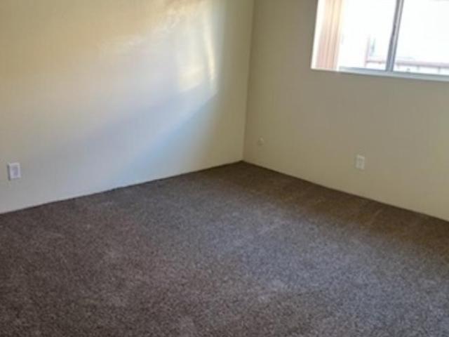 2 Br, 1 bath, Other 1121 Lloyd Street