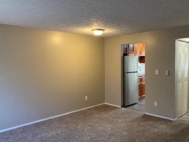 2 Br, 1 bath, Apartment 114 Gluck St