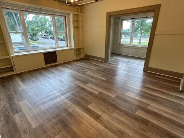 2 Br, 1 bath, Other 119 13th Street North